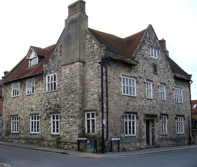 Exploring the Haunted Isle of Wight. Ghosts and Legends